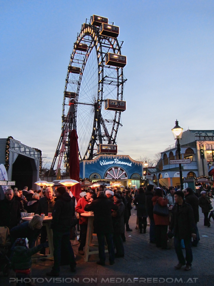 Wiener Riesenradplatz - Prater (Wintermarkt)