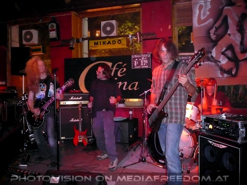 Blackest Tour Pix 06 - Cafe Carina (Blackest Sabbath - Concert)