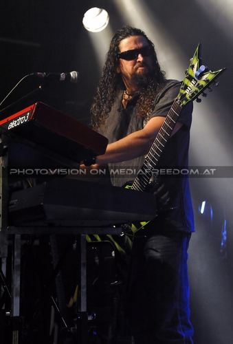 Temple of Rock - Tour Pix 030 - Szene Wien