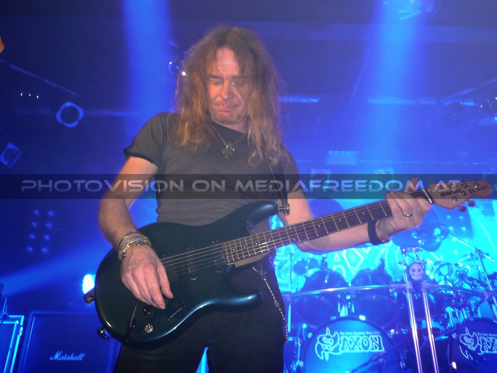 747 (strangers in the night) - Planet Music (Saxon - Concert)