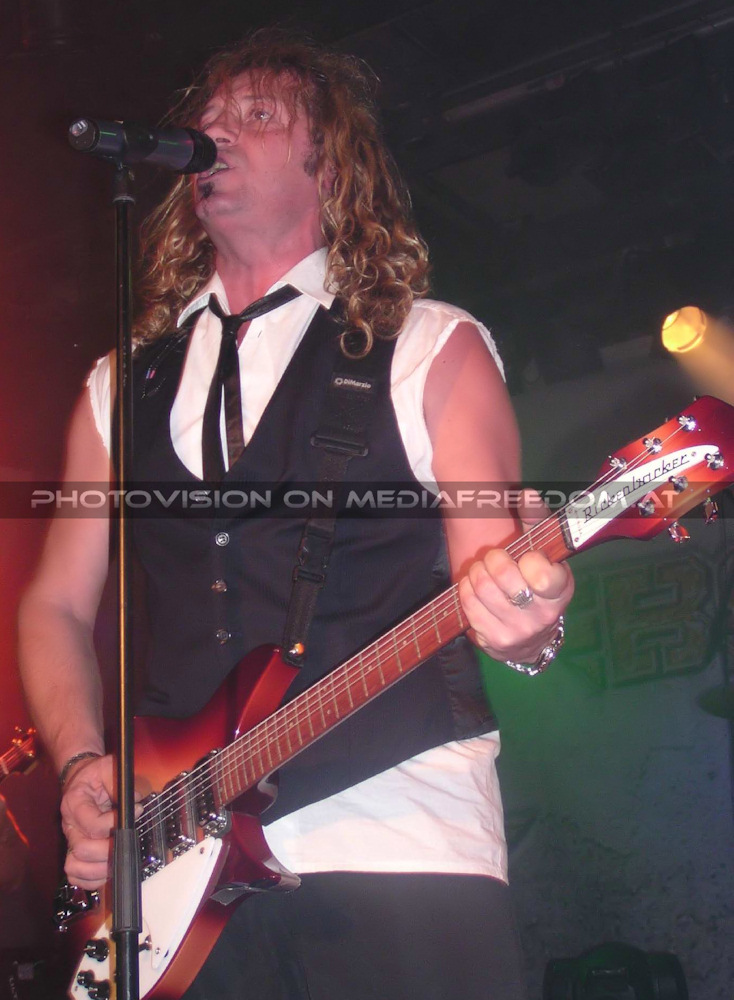 I would do anything 4 you - Planet Music (Bonfire - Concert)