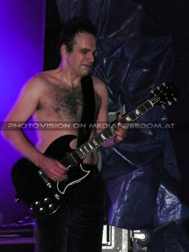 Back in black - Donauinselfest (Thunderballs - Concert)