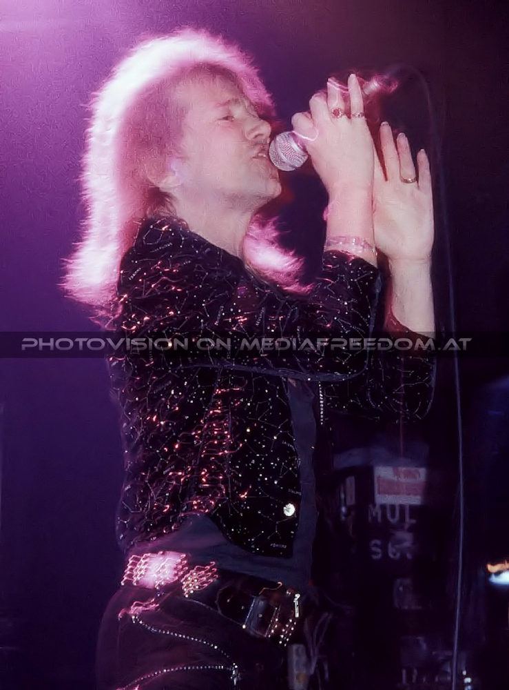 Wings of heaven - Rockhaus - Vienna (Magnum - Concert)