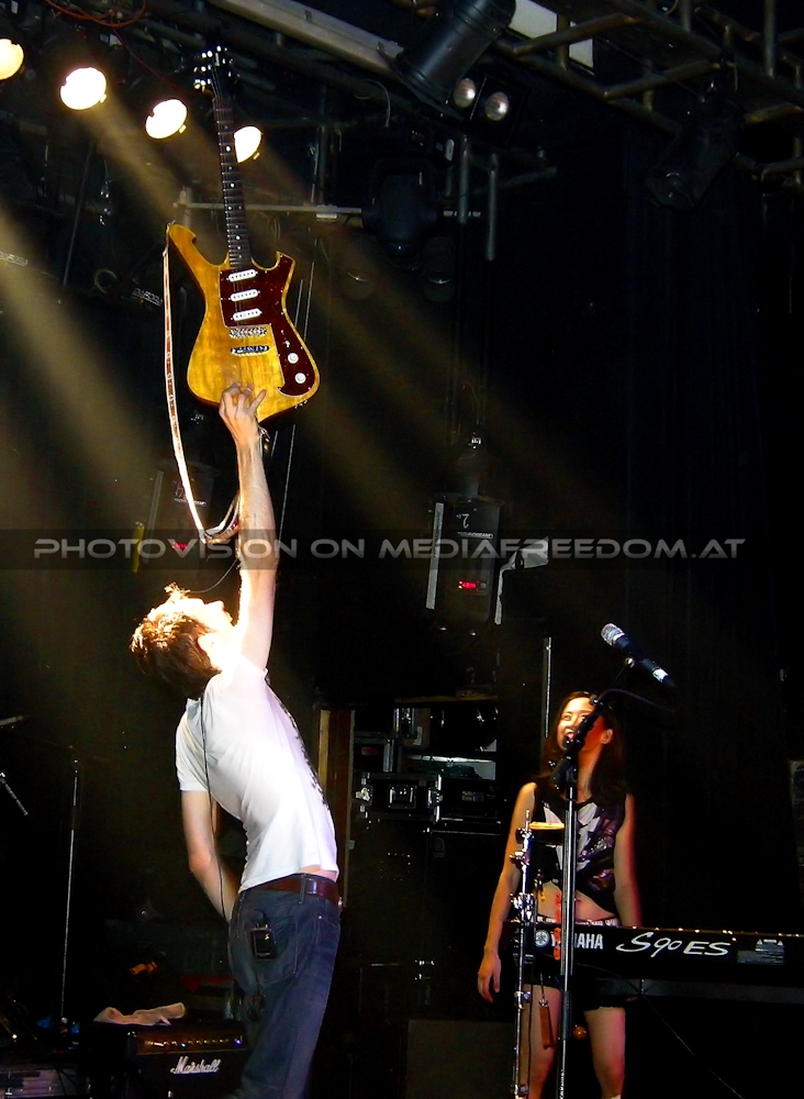 Silence Followed Tour Pix 34 - Szene Wien (Paul Gilbert - Concert)