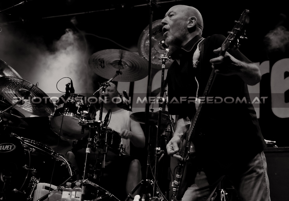 Big Dogz - Tour 17 - Planet Gasometer (Nazareth - Concert)