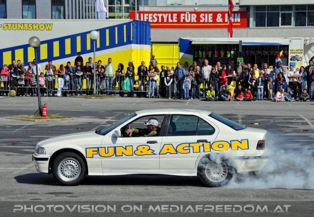 Car Stunt Show 02 - Floridsdorf - Wien (Fun and Action Stuntshow)